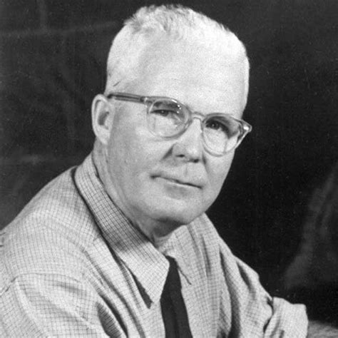 Chester Gould Comic Artist The Most Popular Comic Art By Chester Gould