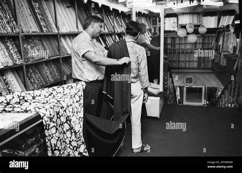 Thailand Pattaya 12 06 1991 Archive 28 07 36 For Your Archive Photo View Into A Tailor