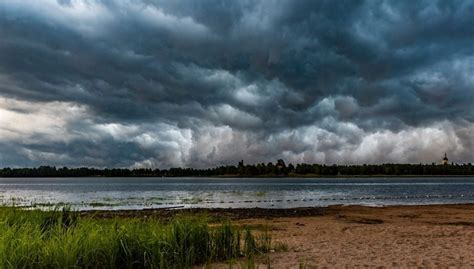 Maharashtra Rain Update राज्यभरात पावसाचे पुनरागमन पुढील ४८ ते ७२