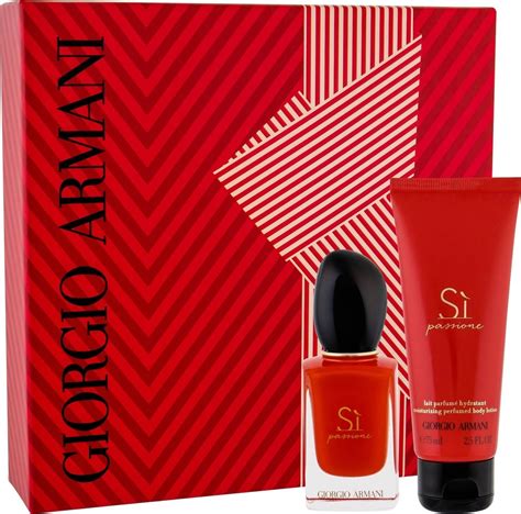 Giorgio Armani Sì Passione Eau De Parfum 30ml And Body Lotion 75ml
