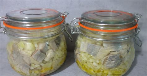 Śledzie w oleju