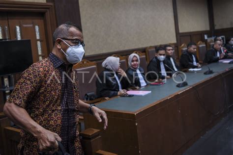 Sidang Dakwaan Kasus Korupsi Pengadaan Pesawat Garuda Indonesia