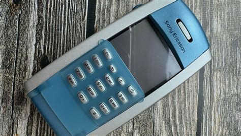 سفری در گذر زمان با سونی اریکسون P800 یادی از دوران پیشگامان گوشی‌های