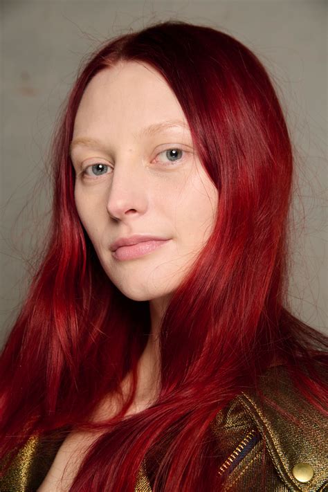 ألوان صبغات الشعر العصرية والرائجة في المواسم المقبلة مجلة هي