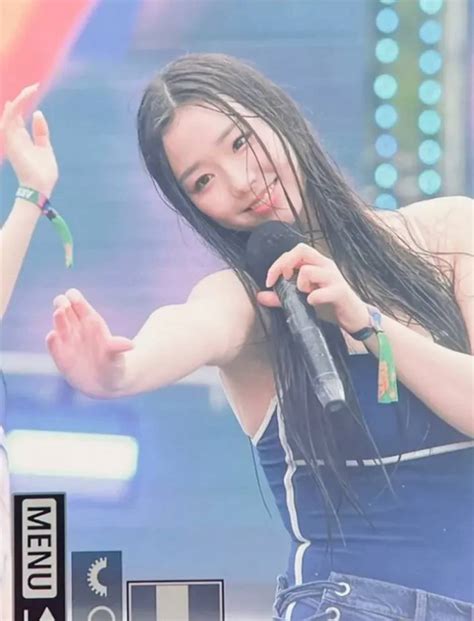 워터밤 가서 첫 노출의상을 입었다는 유교 걸그룹 인스티즈 Instiz 이슈 카테고리