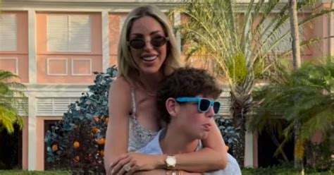Bret Baiers Wife Amy Shows Off Tiny Waist In Rare Video With Son