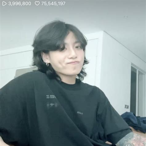 𝒂𝒔𝒉𝒊𝒂⁷ On Twitter Scroll 7 Times Fast Through Your Picture Gallery