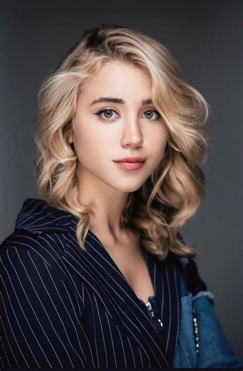 Caylee Cowan Scrolller