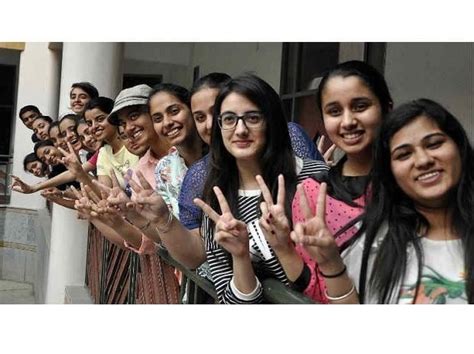 Iit Delhi Girl Chhavi Gupta 20 Others Score 100 Percentile In Cat