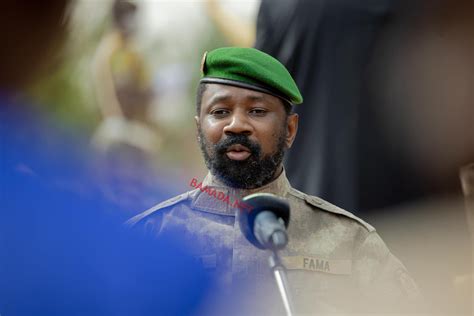 Colonel Assimi Goïta à Loccasion De La Commémoration Du 26 Mars 1991