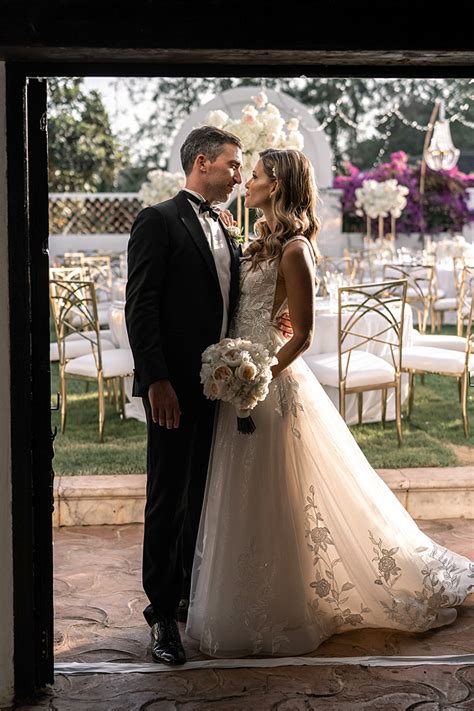 A Nicole Milano Bride For An Outdoor Oasis Jewish Wedding At El Cortijo