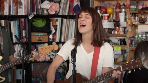 Feist Dazzles In New Npr Tiny Desk Concert Cbc Music