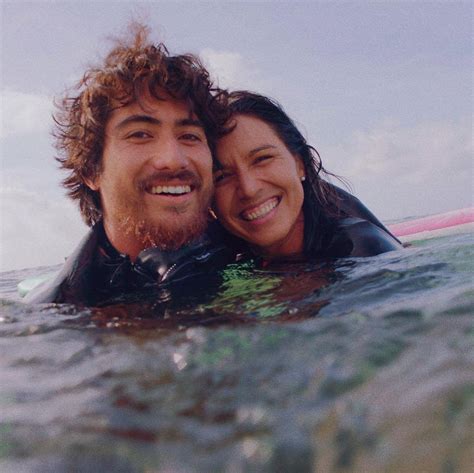 Inside Tulsi Gabbards Relationship With Husband Abraham Williams After