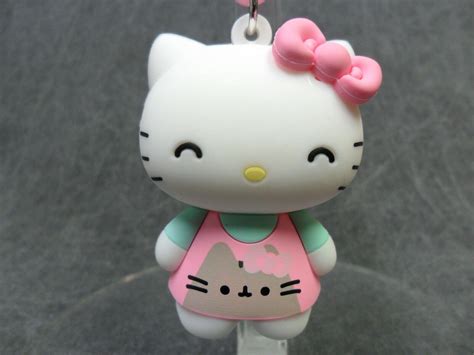 Hello Kitty X Pusheen New Hello Kitty Clip Opened Blind Bag