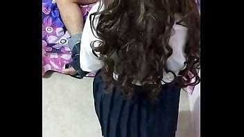 SE APROVECHA De Mi INOCENCIA Y Me Hace VENIR Y GRITAR De PLACER QUÉ HACE Cállate Y AYÚDAME