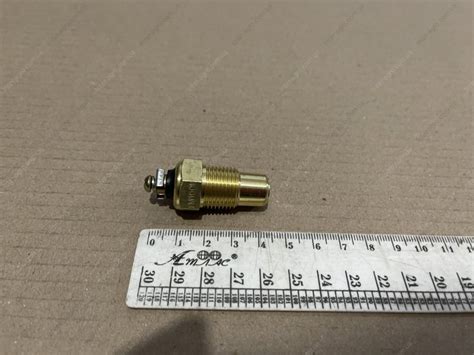 Купить датчик ТМ 100В температуры воды под болт ГАЗ МТЗ пр во S I L A