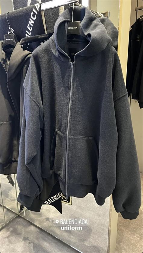 Jaylien Hinting At A Uniform R Throughthewire