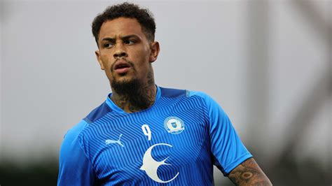 Fifa 23 League One Profi Rassistisch Beleidigt Wegen Tots Karte Kicker