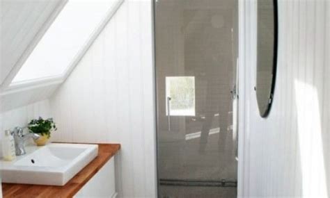 47 Fascinating Small Attic Bathroom Design Ideas
