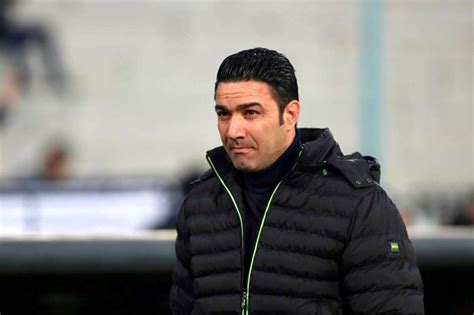 جواد نکونام بازی بعدی استقلال را از دست داد طرفداری