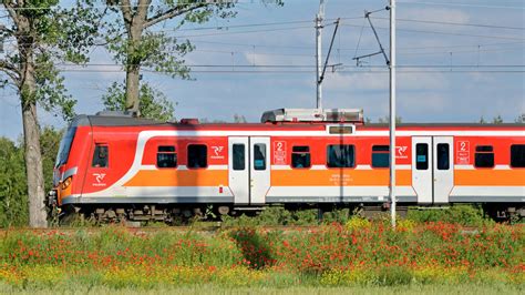 Польща скасовує безкоштовний проїзд залізницею для українських біженців