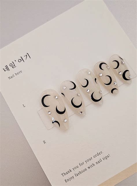 💕데일리 추천상품💕 빠른출고 그 달 봄 수제 네일 팁 에이블리