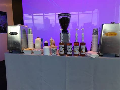 Maui Wowi Hawaiian Coffees And Smoothies 35 Photos Caterers W