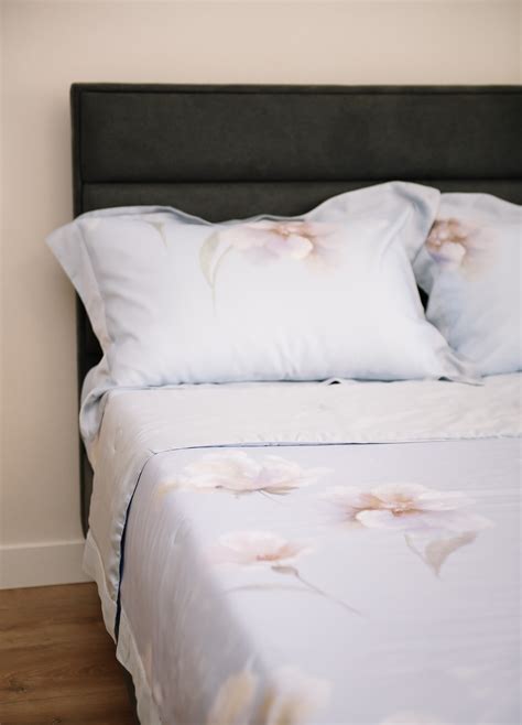 Тансаг зэрэглэлийн япон Тансаг зэрэглэлийн япон бараа