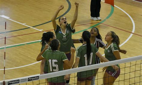Brasileiro sub feminino de vôlei tem semifinais definidas no Rio