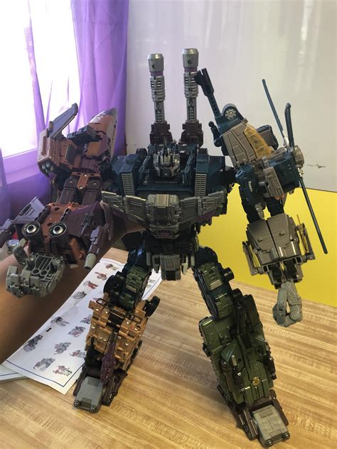 A Really Awesome Third Party Combatacons That Is Hard To Stand In Their