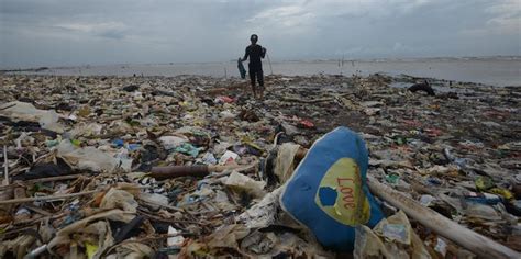 Tercemar Mikroplastik Kondisi Sungai Cisadane Mengkhawatirkan Merdeka
