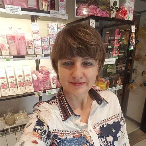 Здравейте приятели днес приготвих тези красиви и вкусни мини банички
