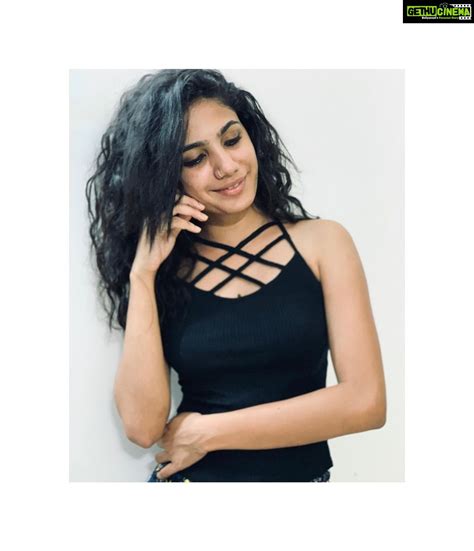 Deepa Thomas Instagram 🖤 Gethu Cinema