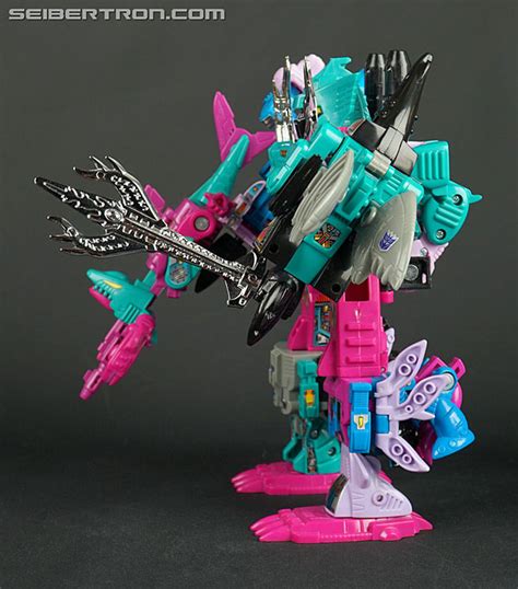 Transformers G1 Commemorative Series Piranacon Reissue Toy Gallery