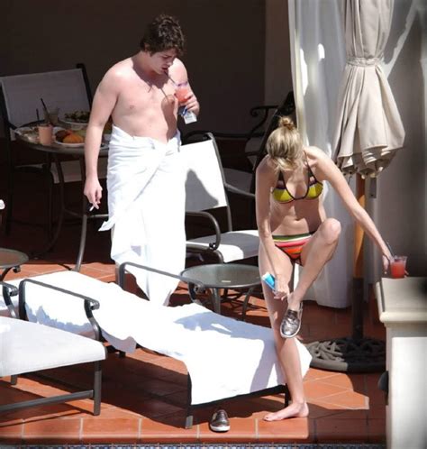 Mischa Barton Oc Star Nude Tits And Nipples Porn Pictures Xxx Photos