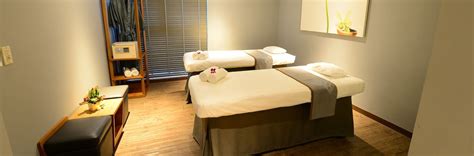 Lets Relax Spa Phayathai