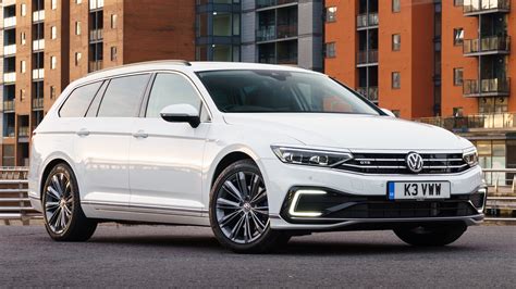 2019 Volkswagen Passat Gte Estate Uk Wallpapers And Hd Images Car
