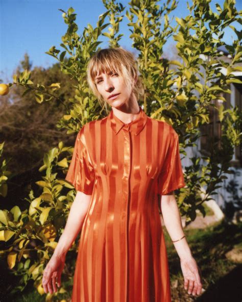 Mickey Sumner Contentmode