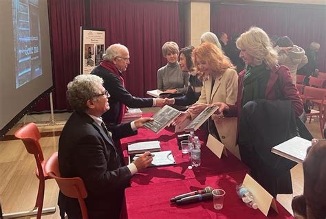 Gianfranco Jannuzzo Racconta La Sicilia Nel Suo Gente Mia