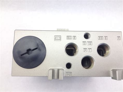 Smc 4000 Series Dbl Solenoid Directional Air Valve Manifold Subplate H81