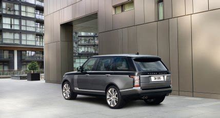 Meet The Two Tone 200000 Range Rover Sv Autobiography Classic Driver Magazine