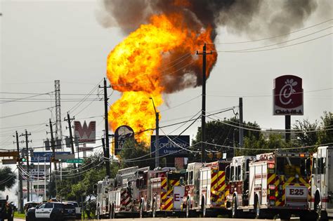 Suv Crashed Into Deer Park Pipeline Before Massive Fire Officials Say