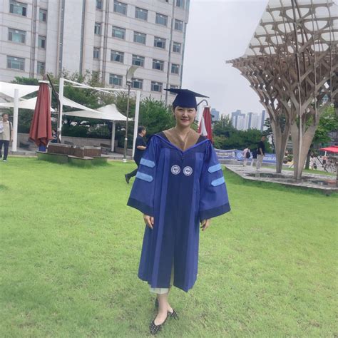 나에게 특별한 날 2024년 8월24일 졸업 유선아 수고했다 날 대학원 경영마켓팅 Mba석사 과정을 무사히 마치고 졸업했다👩🏻‍🎓🎓 우선 나의 분석 부터 해야 겠다