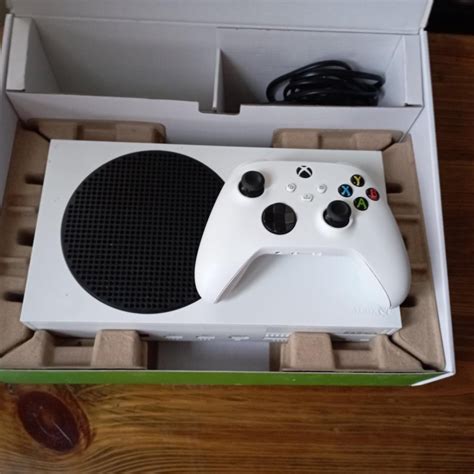 Xbox Series S купить в Новоалександровске цена 20 500 руб продано
