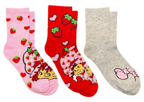 Strawberry Shortcake Ladies 3 Pair Of Socks Strawberries And Hearts