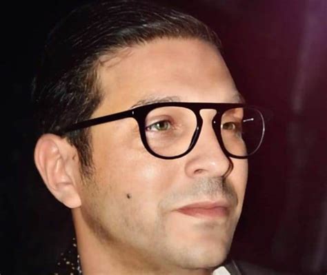 بعد وفاة ابنته أنس الباز ينضم إلى أسرة مسلسل سلامات أبو البنات مجلة