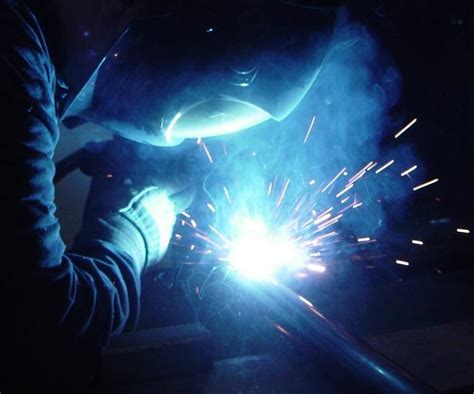 Արարատի տարածաշրջանային պետական քոլեջ Արդյունաբերության և տրանսպորտային ծառայությունների ամբիոն