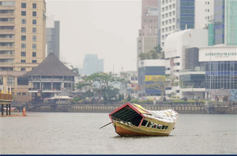 Jerebu Dari Kalimantan Beri Kesan Kepada Sarawak Dan Sabah MYKMU NET
