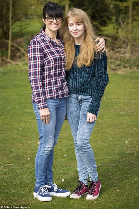 Mother Of Anorexic Teenager Releases Photos To Help Other Sufferers