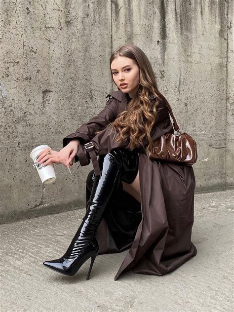 Pin by Viktoria Mironova on ideas for photos | Winter fashion outfits ...